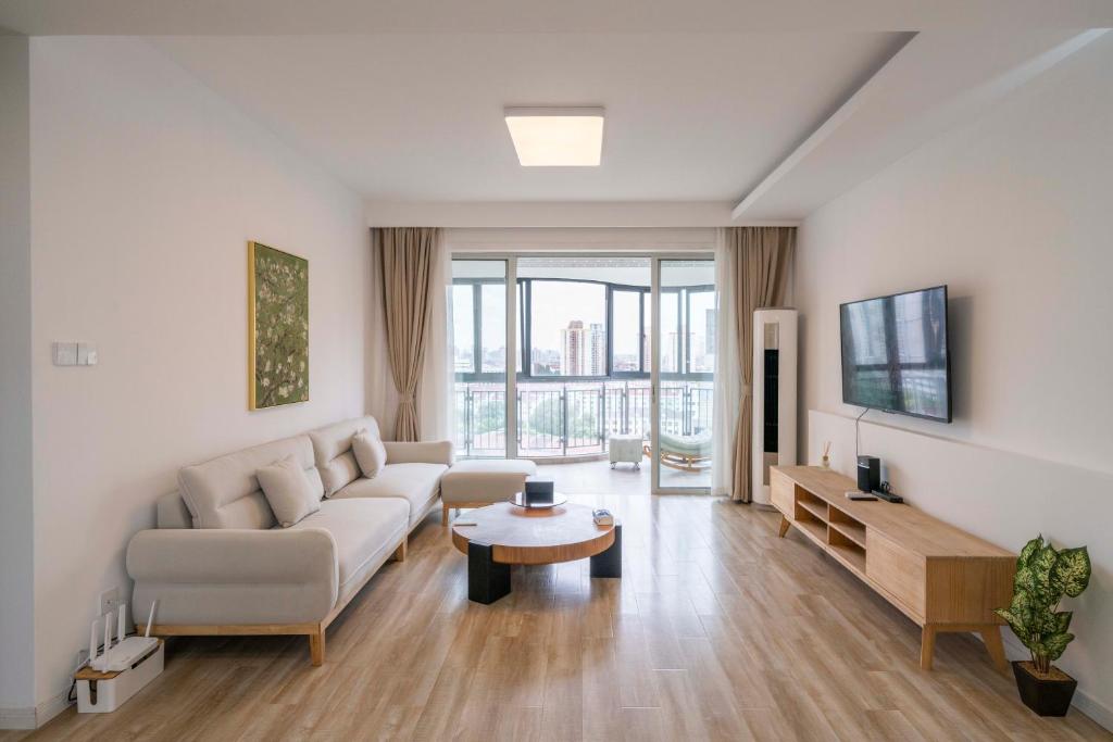 Tyms Family 4BR 2BA APT TianShan, Shanghai (updated prices 2026)
