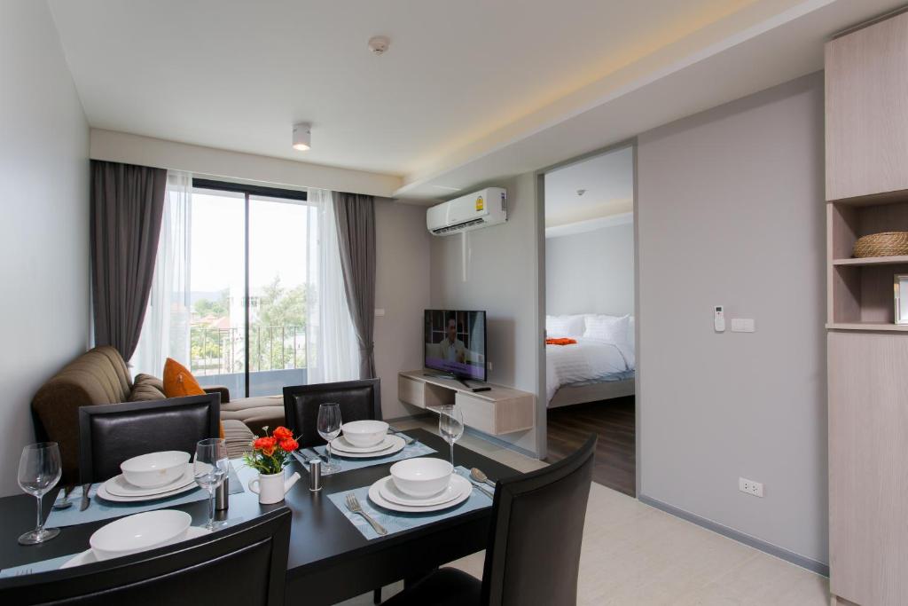 6th Avenue Surin Beach - Official Account, Surin Beach (updated prices ...