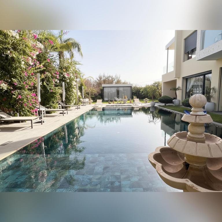 Villa Fiori Luxury Italian Villa, Pool & Spa, Marrakech, Douar bel ...