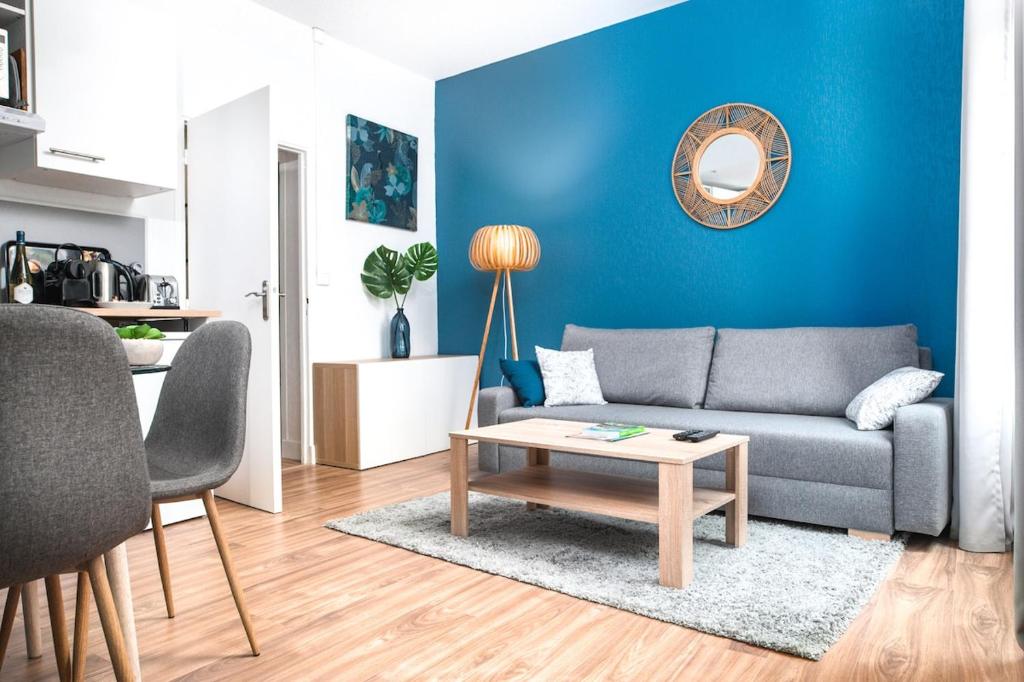 Hometimal - le BlueBird - City Center - Train station, Toulouse ...