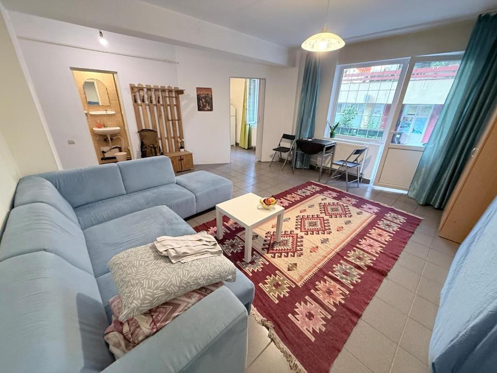 Minimal place near Iulius Mall, Cluj-Napoca (nove cijene za 2026.)