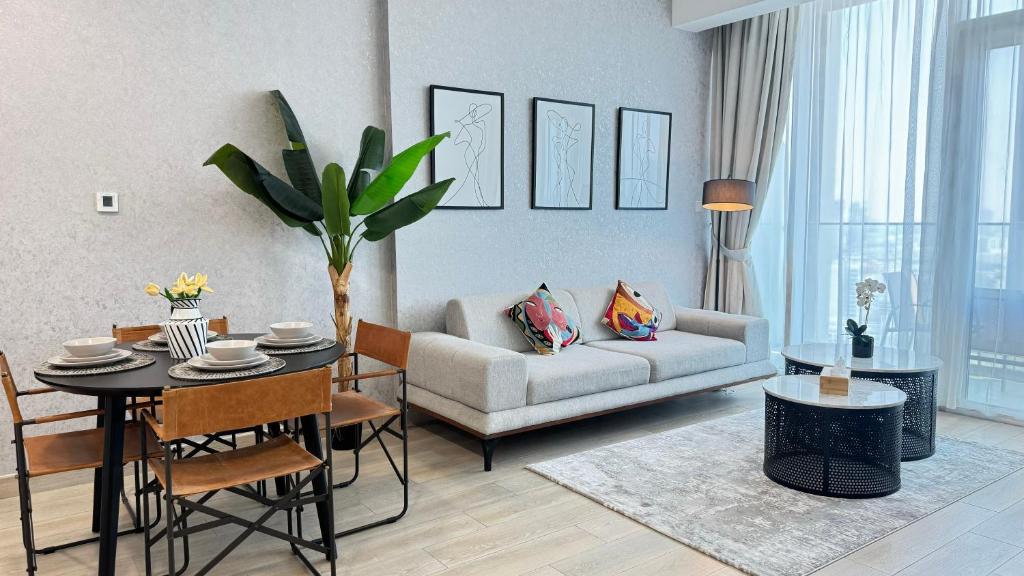 Modern & Fully Furnished 1BR in Heart of JVC, Dubai (prezzi aggiornati ...