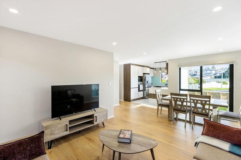 Summit Crest Townhouse with Parking and Air-con, Auckland (aktualne ...