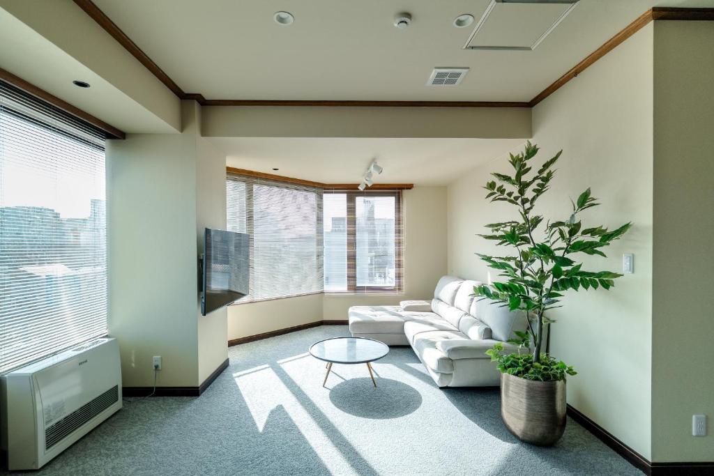 Uejima Building 4F - Vacation STAY 20520, Irifunechō (prezzi aggiornati ...