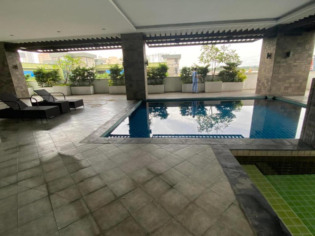 Ama Tower Residences Cozy Penthouse Units EDSA Heights, Manila ...