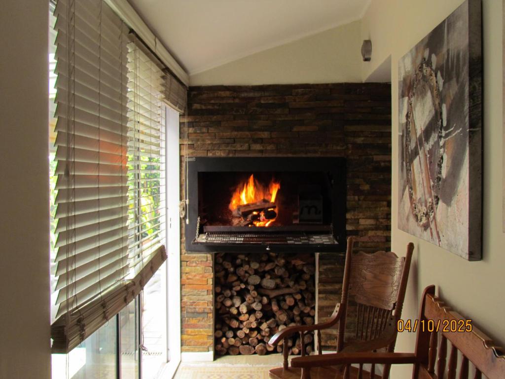 Wembley Home -Heated pool, indoor braai, come and relax, Plumstead ...