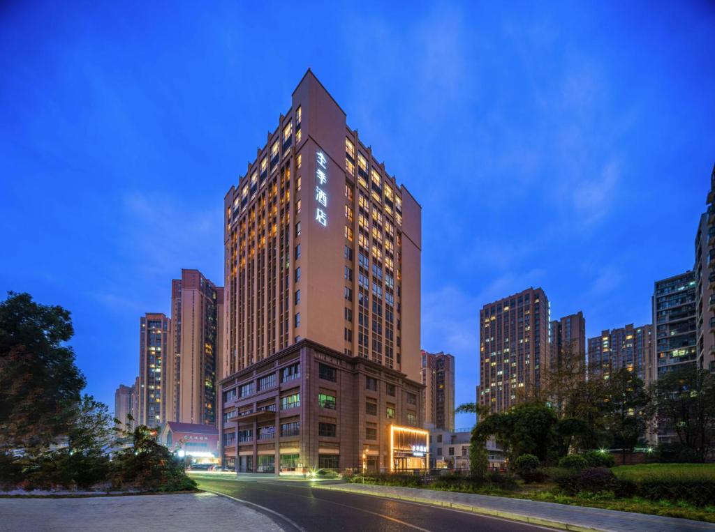 JI Hotel Chengdu Wenjiang University Town, Chengdú (precios ...