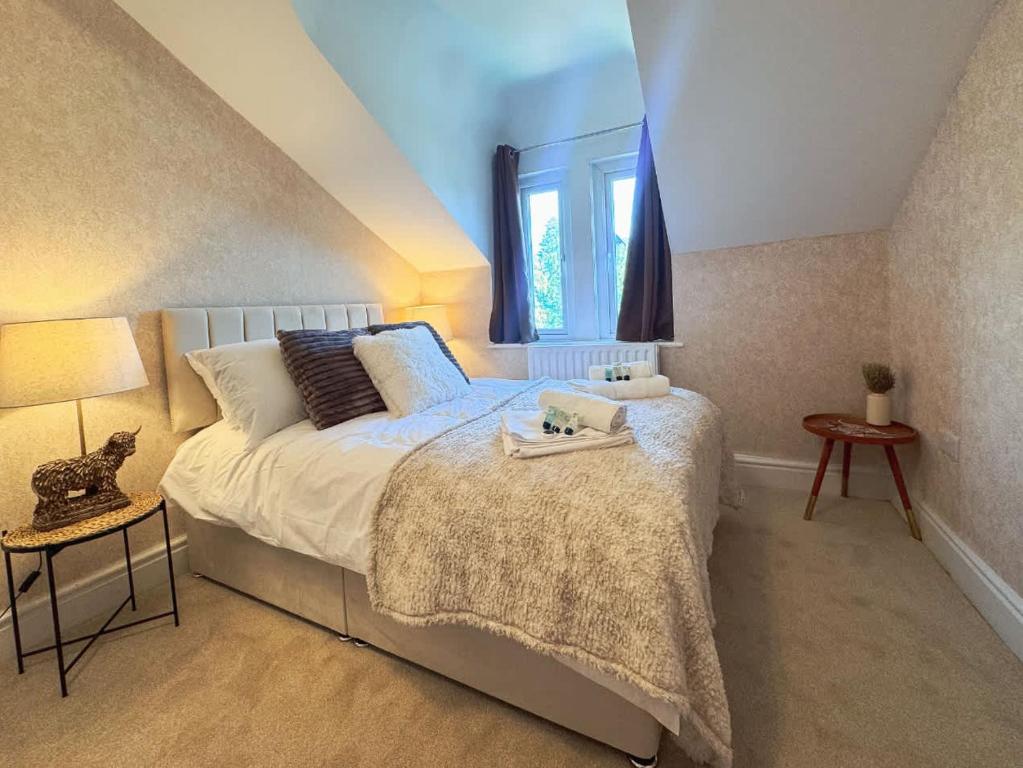 Large 6-Bed Victorian House Prime Harrogate Stay, Harrogate (updated ...