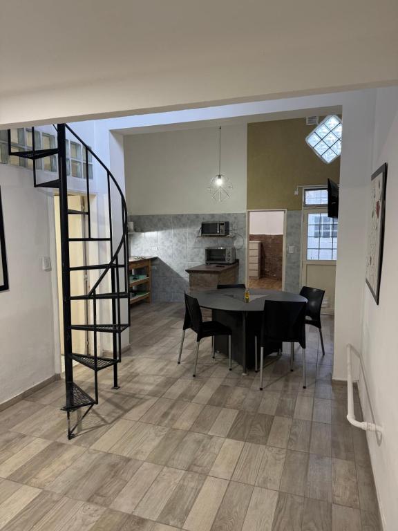 Depto cómodo a pasos de Plaza Rivadavia, Bahía Blanca (precios ...