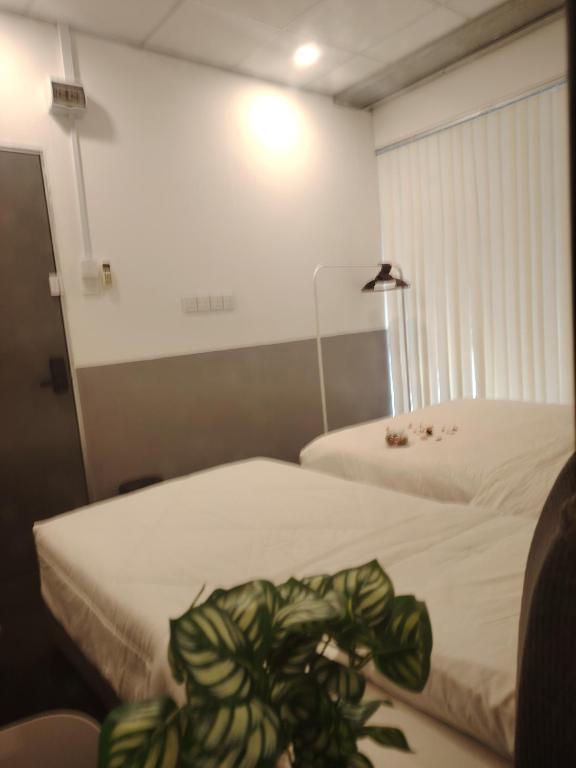 F02 CoLiving Tebrau City 6min walk to AEON & Toppen & Ikea, Johor Bahru ...