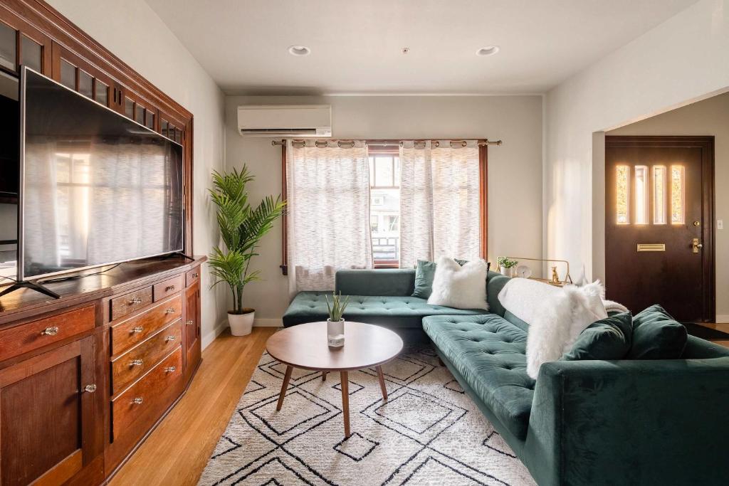 Stay Portland - Well-Preserved Quintessential 1922 Craftsman, Portland ...