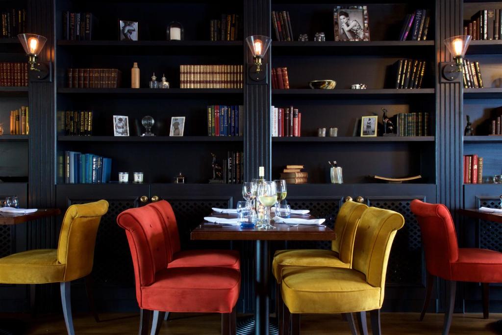 The Talbot Inn, Woking (updated prices 2025)