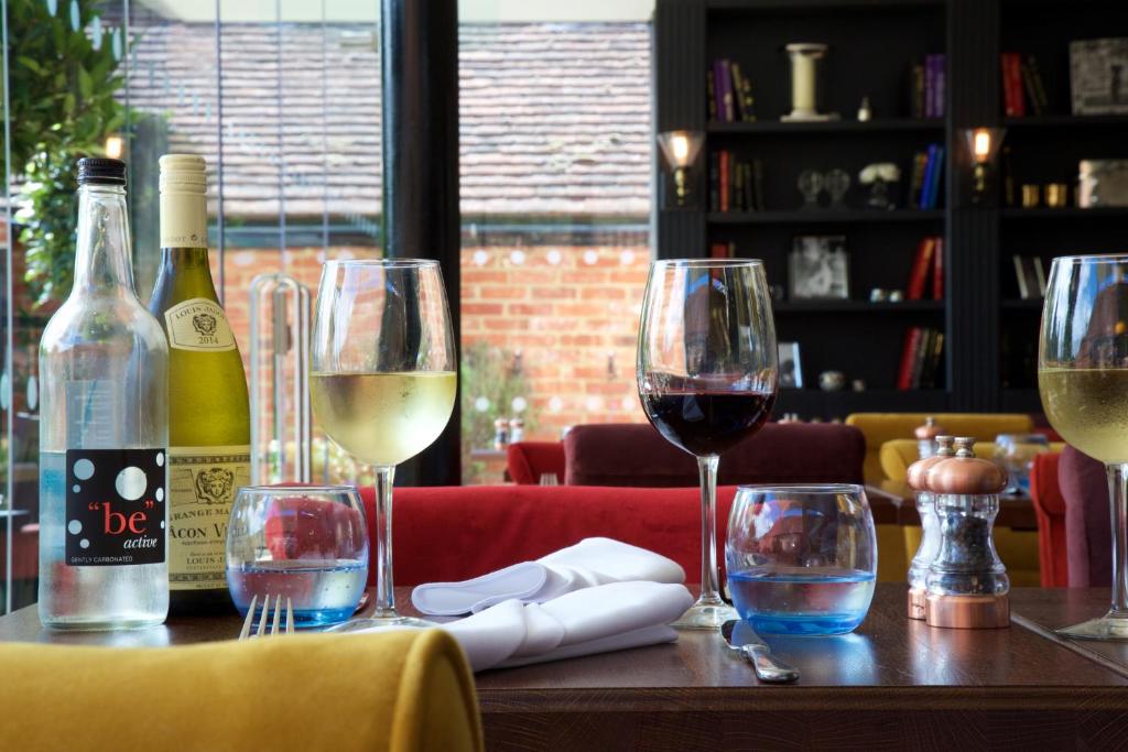 The Talbot Inn, Woking (updated prices 2025)