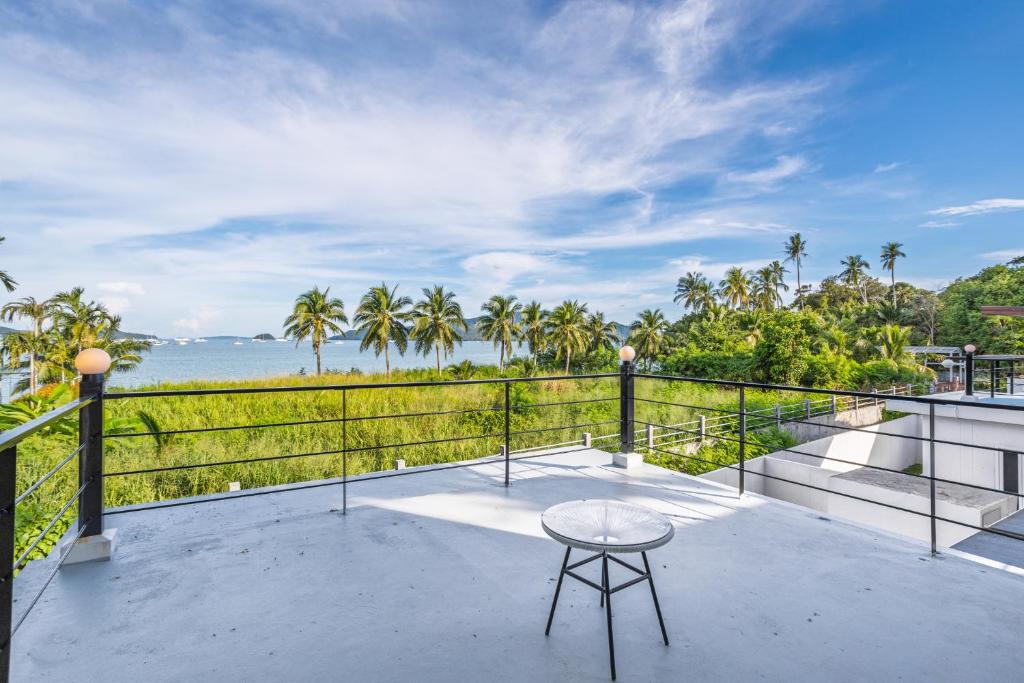 Exclusive! 3-Bedroom Pool Villa with Bay View-Nariya V8, Бан-Банг-Чак ...