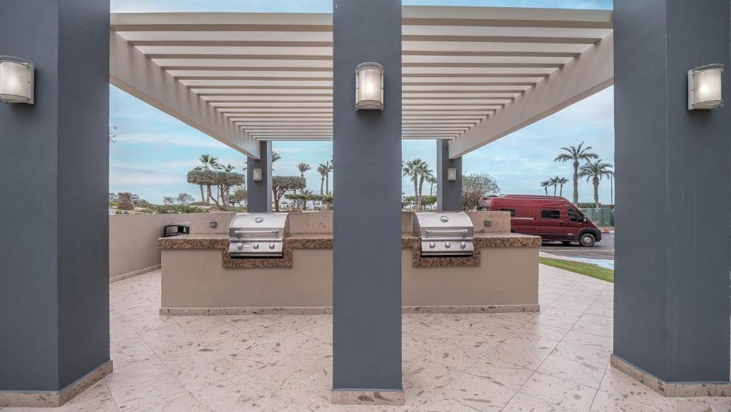 Las Palomas Phase II Cabrillo 606 Exceptional Oceanview 2BR 2BA Unit ...