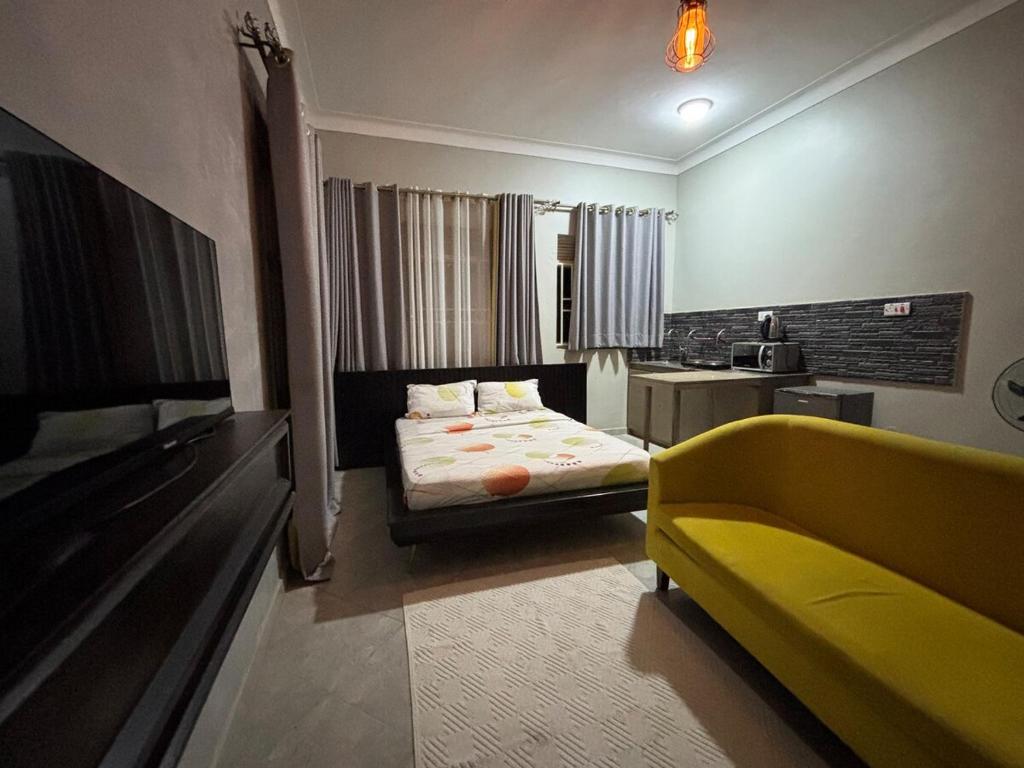 Studio Apartment near Shell Bunga, King Ceasor University, Kampala ...