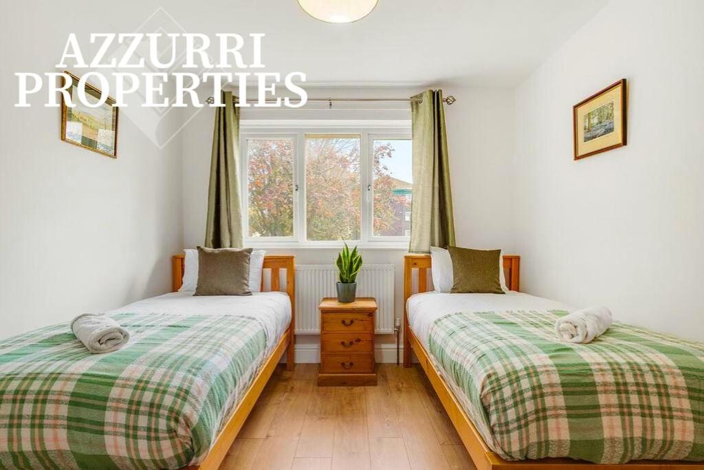 Monthly Stays at Grantham Road By Azzurri Properties Short Lets ...
