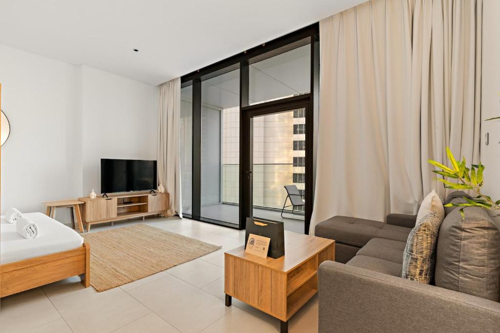 FIRST CLASS Studio Marquise Bliss, Dubai (updated prices 2025)