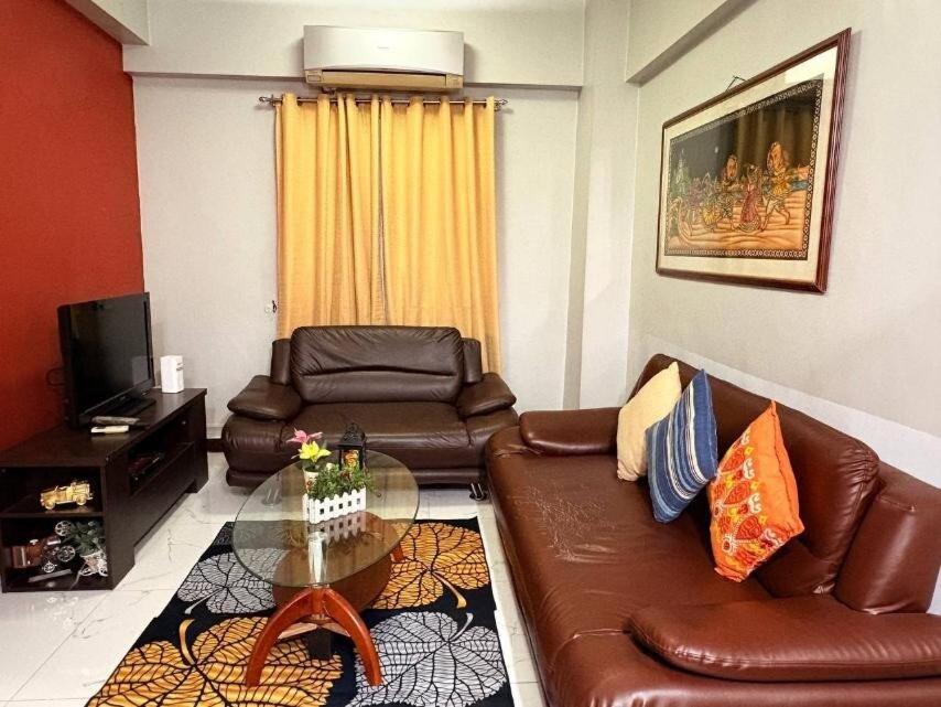 Resorts World Mall- NAIA Manila Airport BEST Condo, Manila (updated ...