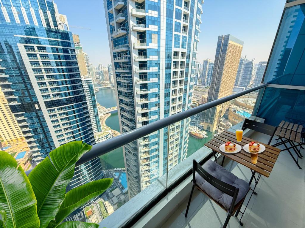 Marina View-2BR,6 Guests, Central location, Marina Walk, Dubai (updated ...