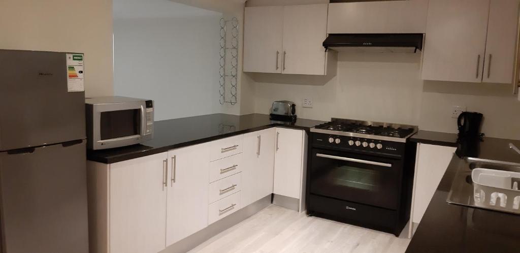 Cottage on Abelia, Helderberg (updated prices 2026)