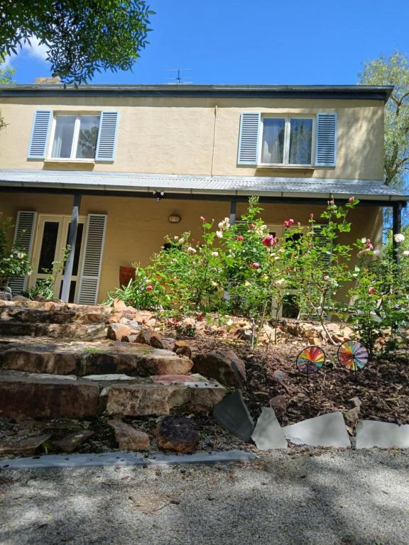 Dennis Cottage Clare Valley , Auburn, Auburn (updated prices 2026)