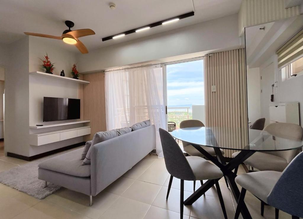 2 Bedroom Modern Condo with Ocean Views, Давао (актуальные цены 2026 года)