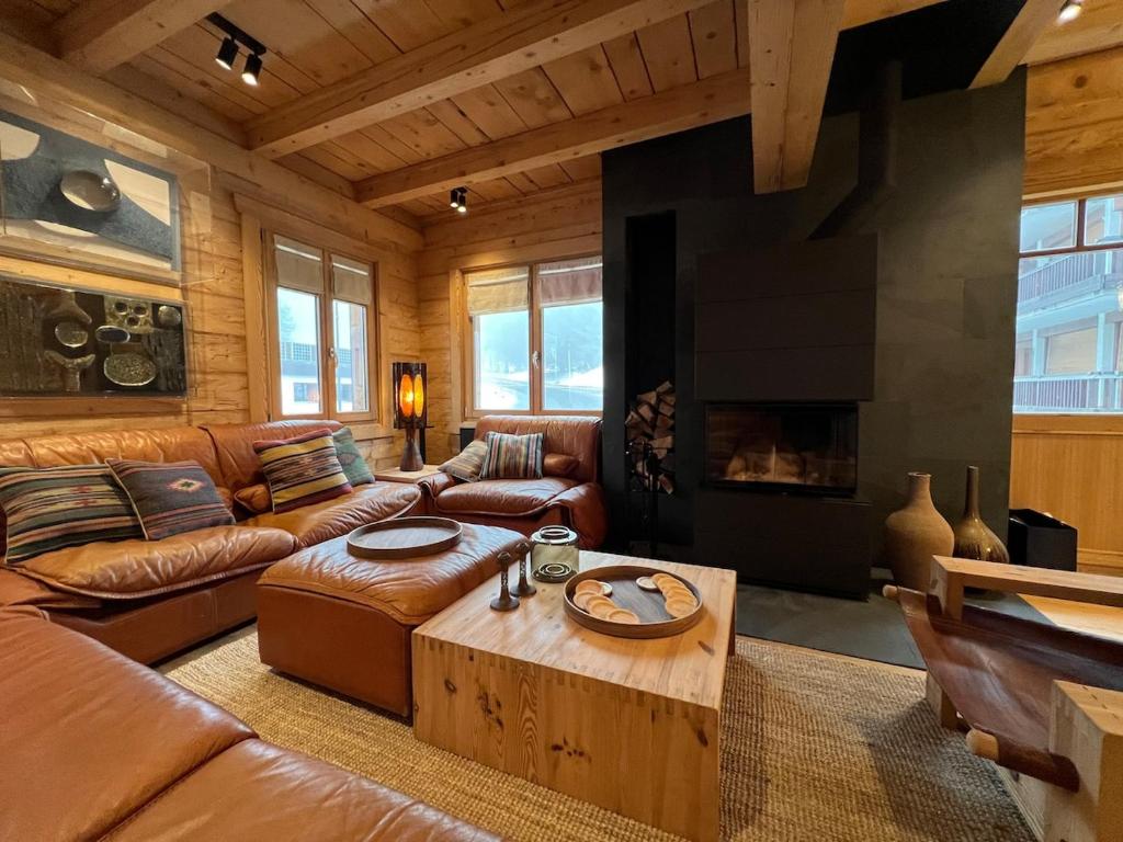 High-Design Chalet 6 Bedrooms of Style & Comfort - Villars Centre ...