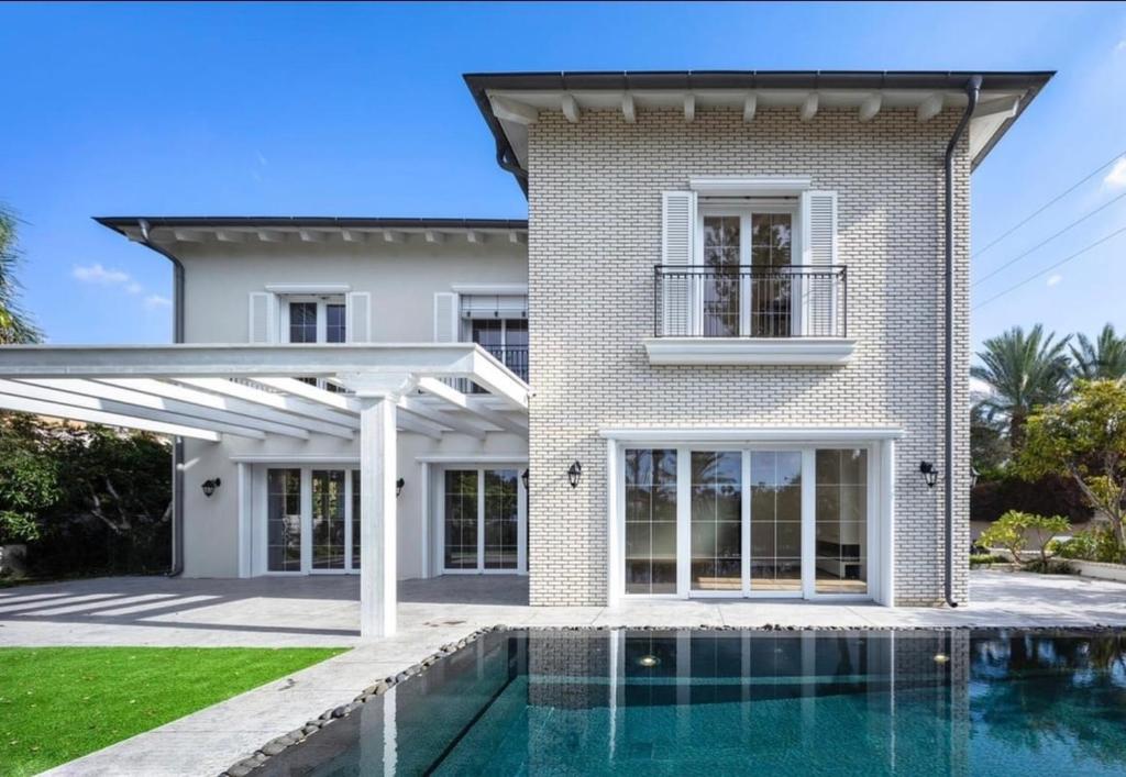 Villa Verde - Herzliya Pituach, Herzliyya B (updated prices 2026)