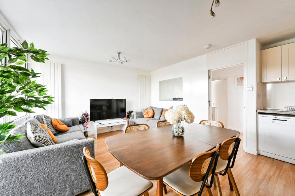 Modern 5-Bedroom Duplex Flat near Regents Park and Great Portland St ...