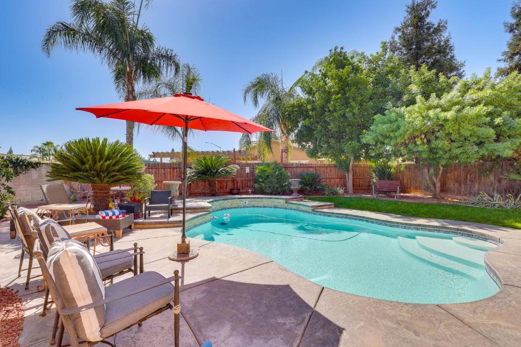 Outdoor Oasis with Fire Pit Pet-Friendly Fresno Gem, Herndon (preços ...