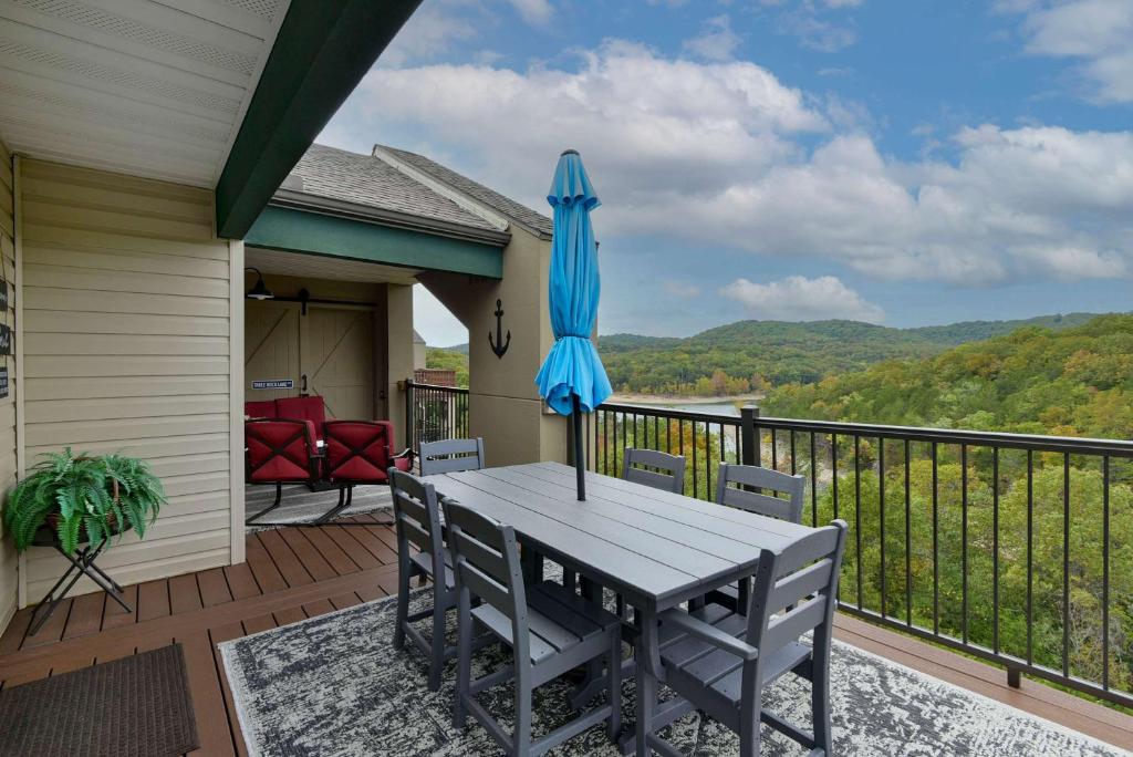 Branson Blue Lakeview - Near Silver Dollar City, Branson (updated ...