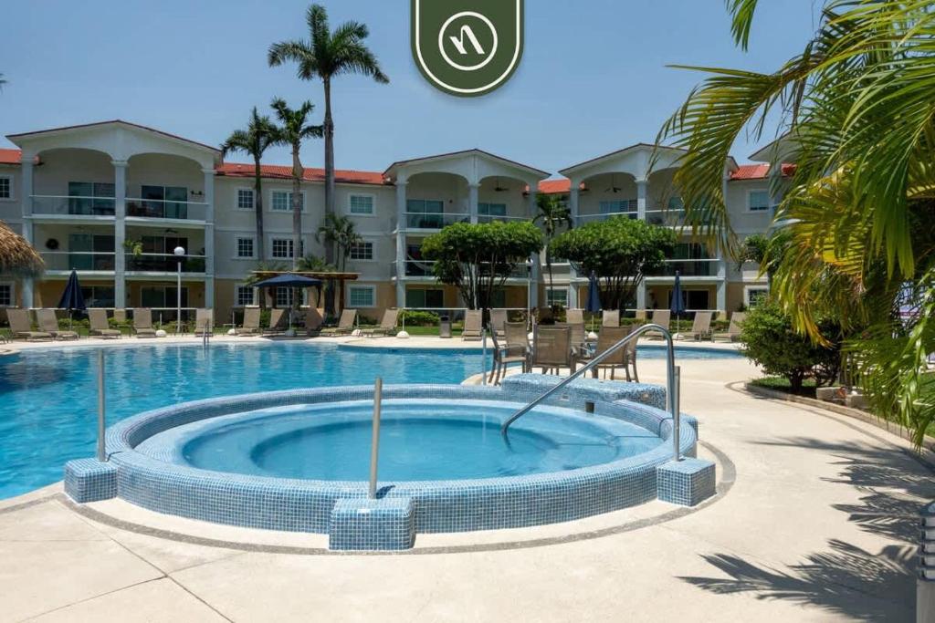 2BR Condo in Acapulco with Private Patio - Pool, Acapulco ...
