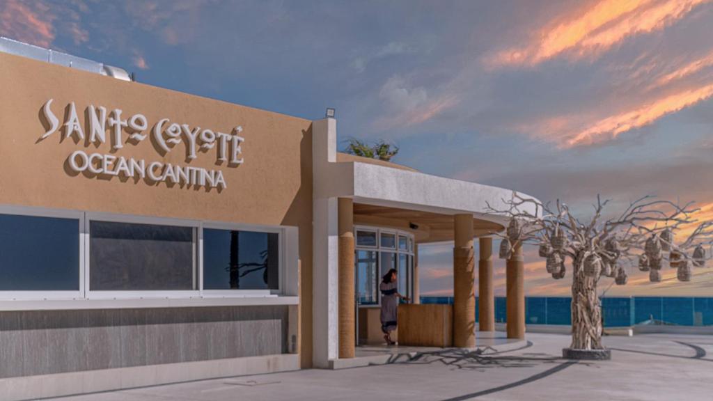 Distinctive Elegance 2 Bedroom Unit Encantame Viento 202, Playa Encanto ...