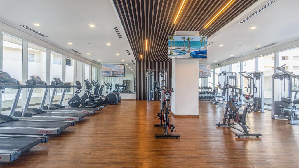 Splash in The New Lazy River and Sleep In Luxury Encantame Towers ...