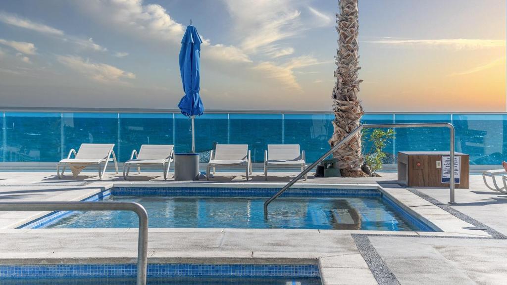 Amazing condo by the beach Encantame W1203, Playa Encanto (updated ...