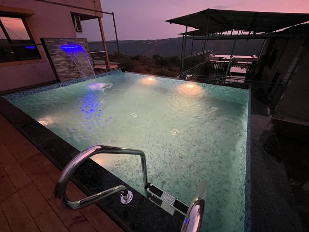 Savitri villa inn มหาบาเลชวาร์ (ราคาอัปเดตปี 2025)