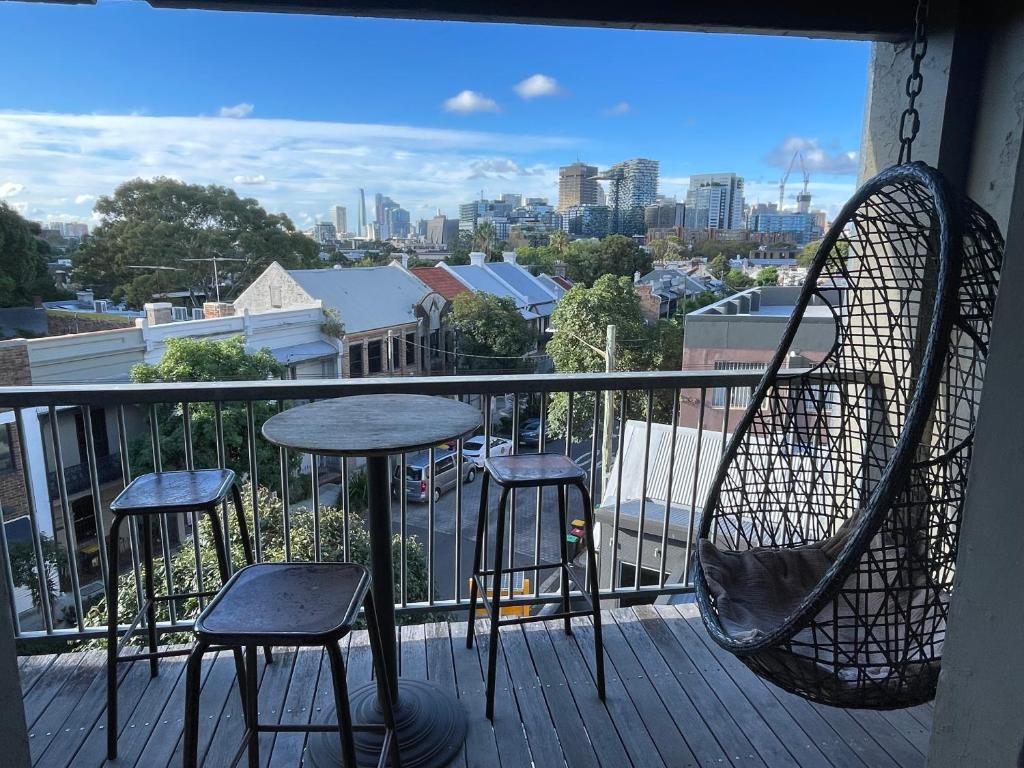 Glengarry Castle Hotel, Sydney (updated prices 2025)