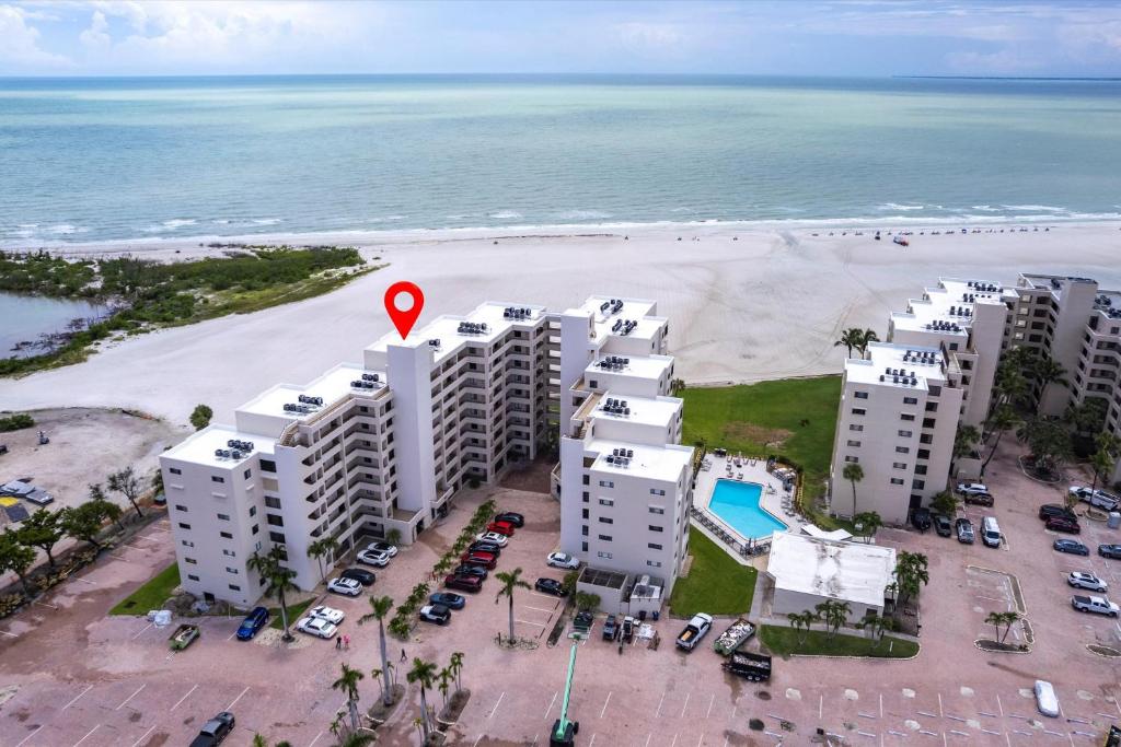 Beachside Bliss with Stunning Gulf Views & Resort Amenities - Landers ...
