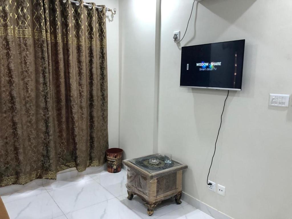 Omnia heights paradise commercial bahria town phase 4, Равалпінді ...