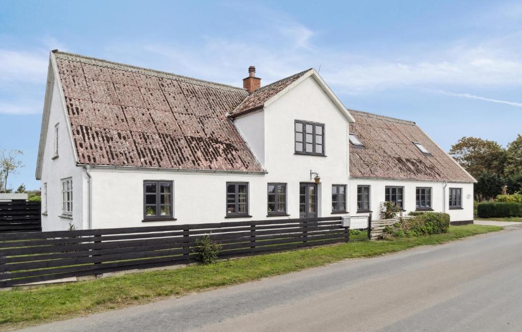 Beautiful Home In Stege With Wifi, Damsholte (uppdaterade priser för 2025)