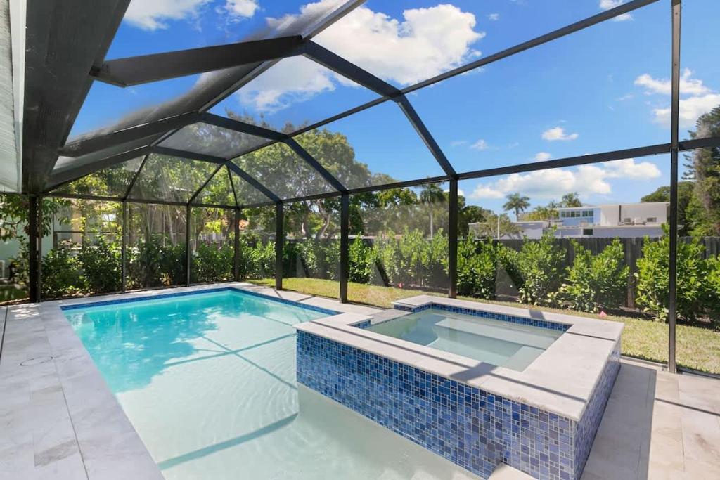 Beautiful Marco Home l Pool l Hot Tub, Marco Island (updated prices 2026)