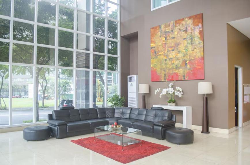 HK One - BGC Seibu, Manila (aktualne ceny na rok 2025)