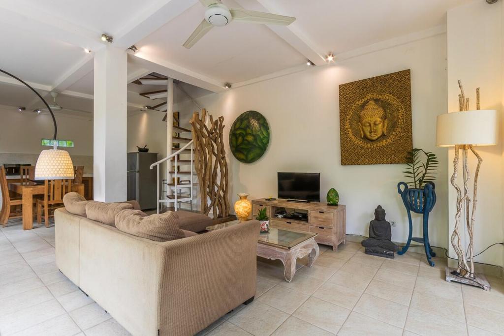 Villa emma, 2 bed with pool table & private pool, Seminyak (precios ...