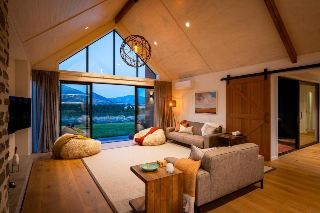 Architectural Alpine Escape, Wanaka (aktualizované ceny na rok 2025)