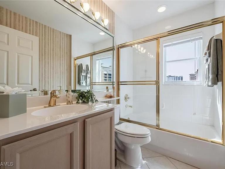 Waterside and Wonderful, Sunset Views, Plenty of Amenities - FMB ...