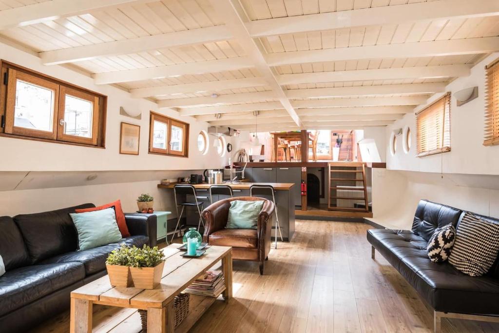 Luxury Large Houseboat Azara, Amsterdã (preços atualizados para 2025)