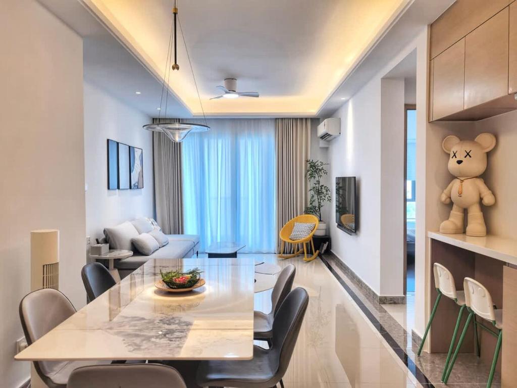 R&F Princess Cove 2BR Sea View JB-SG CIQ Modern, Johor Bahru (updated ...