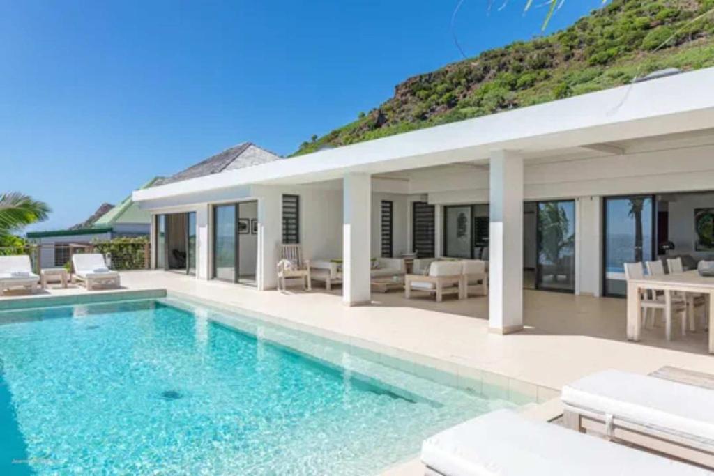 Island Getaway Offering Spectacular Sea Outlook, Gustavia (updated ...