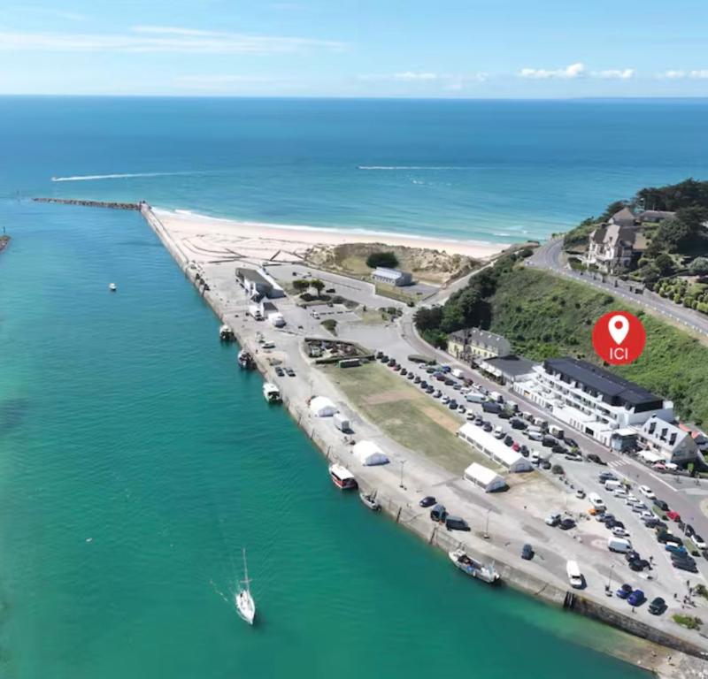 Cabine de luxe dans le paquebot Horizon, Barneville-Carteret (2025-ös ...